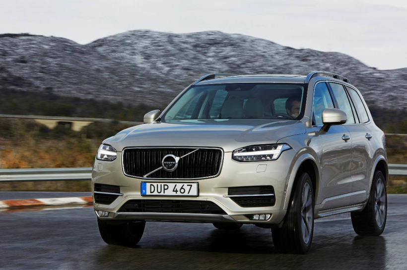 Volvo and Starbucks Launch Groundbreaking EV Charging Network Along Key U.S. Route